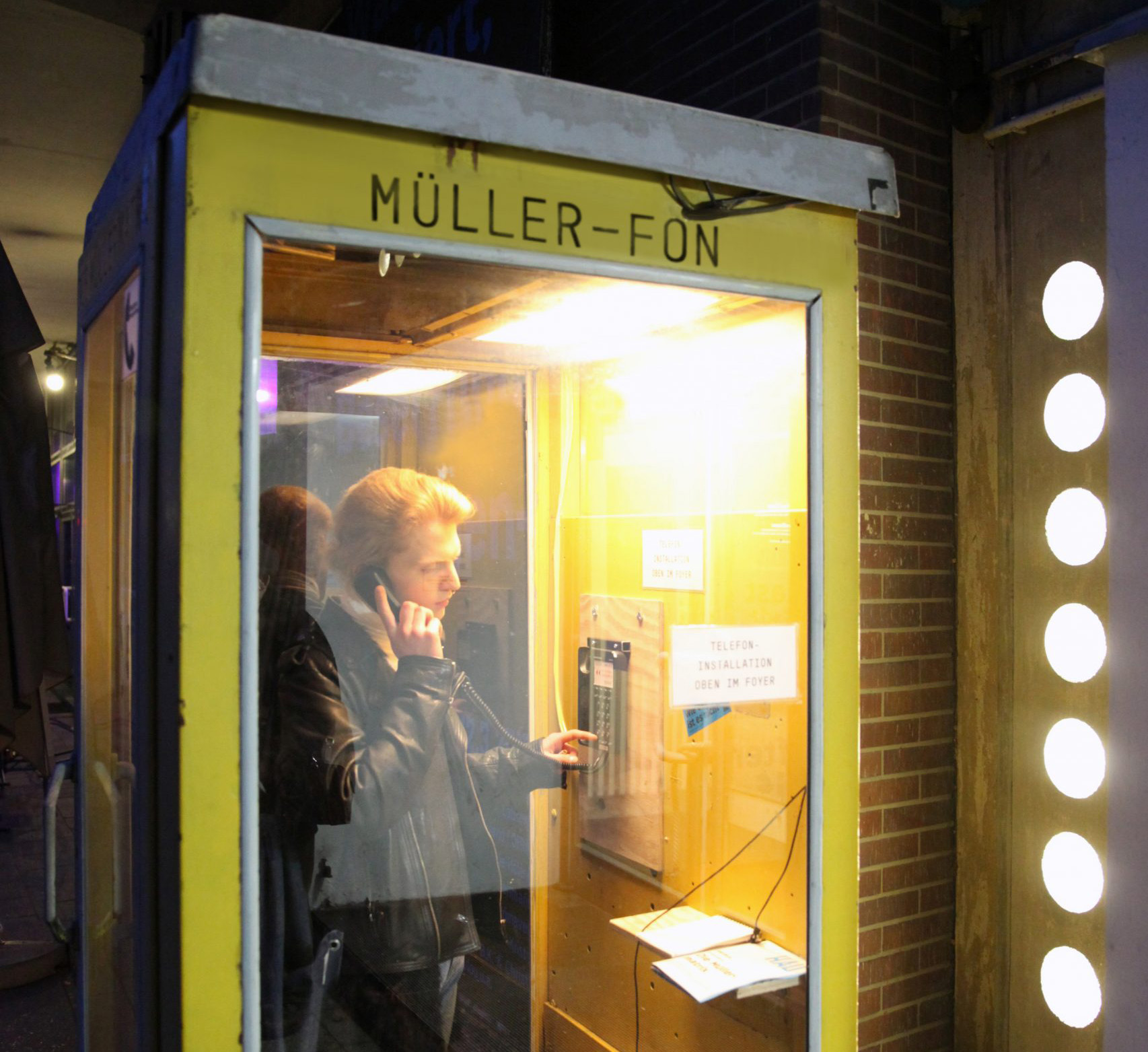 Müller-Phone | Interrobang Performance